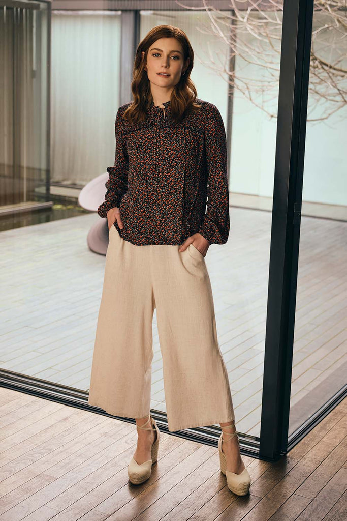Get The Job: What To Wear To A Job Interview | Izabel London